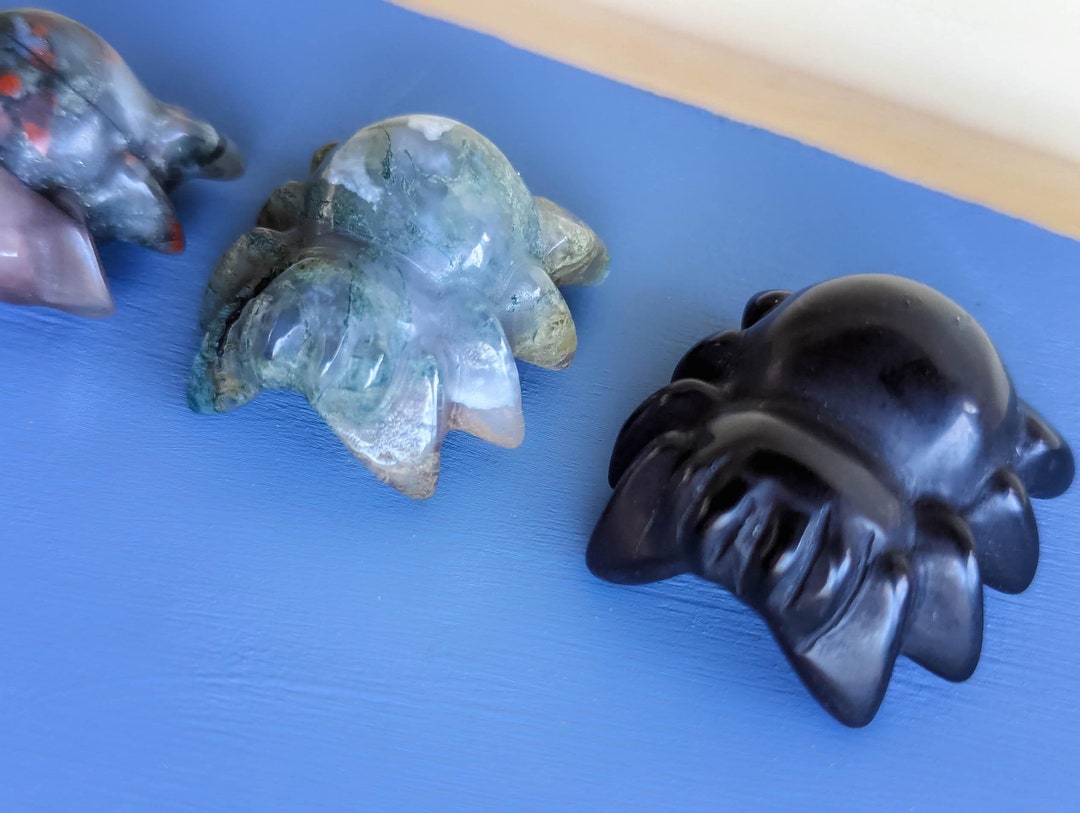 Crystal Spider Carving, Mini Crystal Spider, Crystal Jumping Spider ...