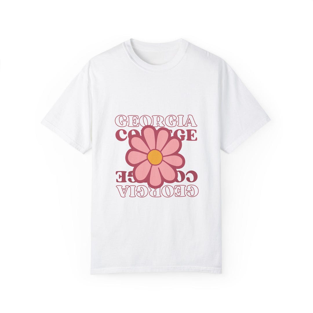 Georgia College Daisy Graphic Tee GCSU - Etsy