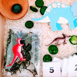 Dinosaur Sensory Bin Kit / Prehistoric Pretend Play Toy / Montessori ...