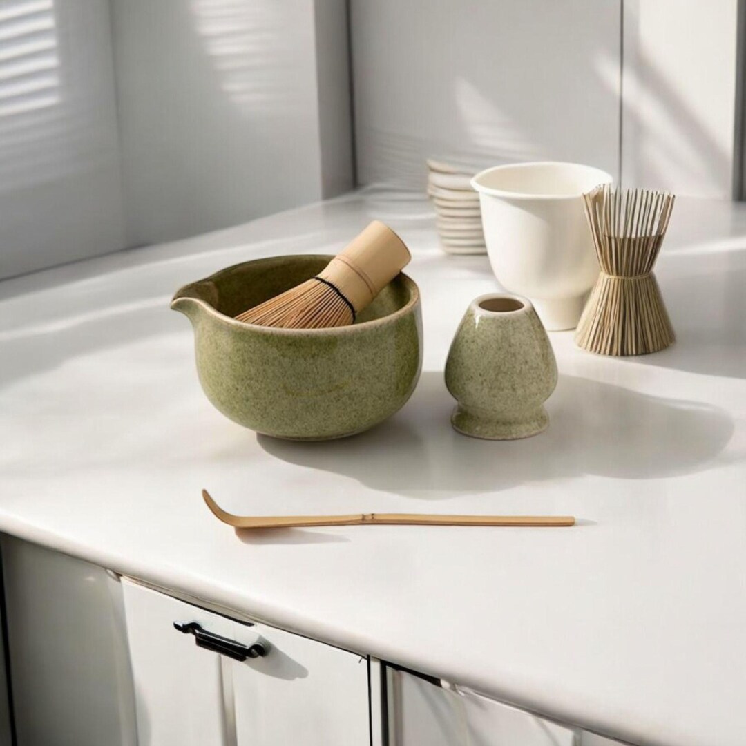 Handmade Matcha Tea Set – Ceramic Matcha Bowl With Spout, Bamboo Whisk ...