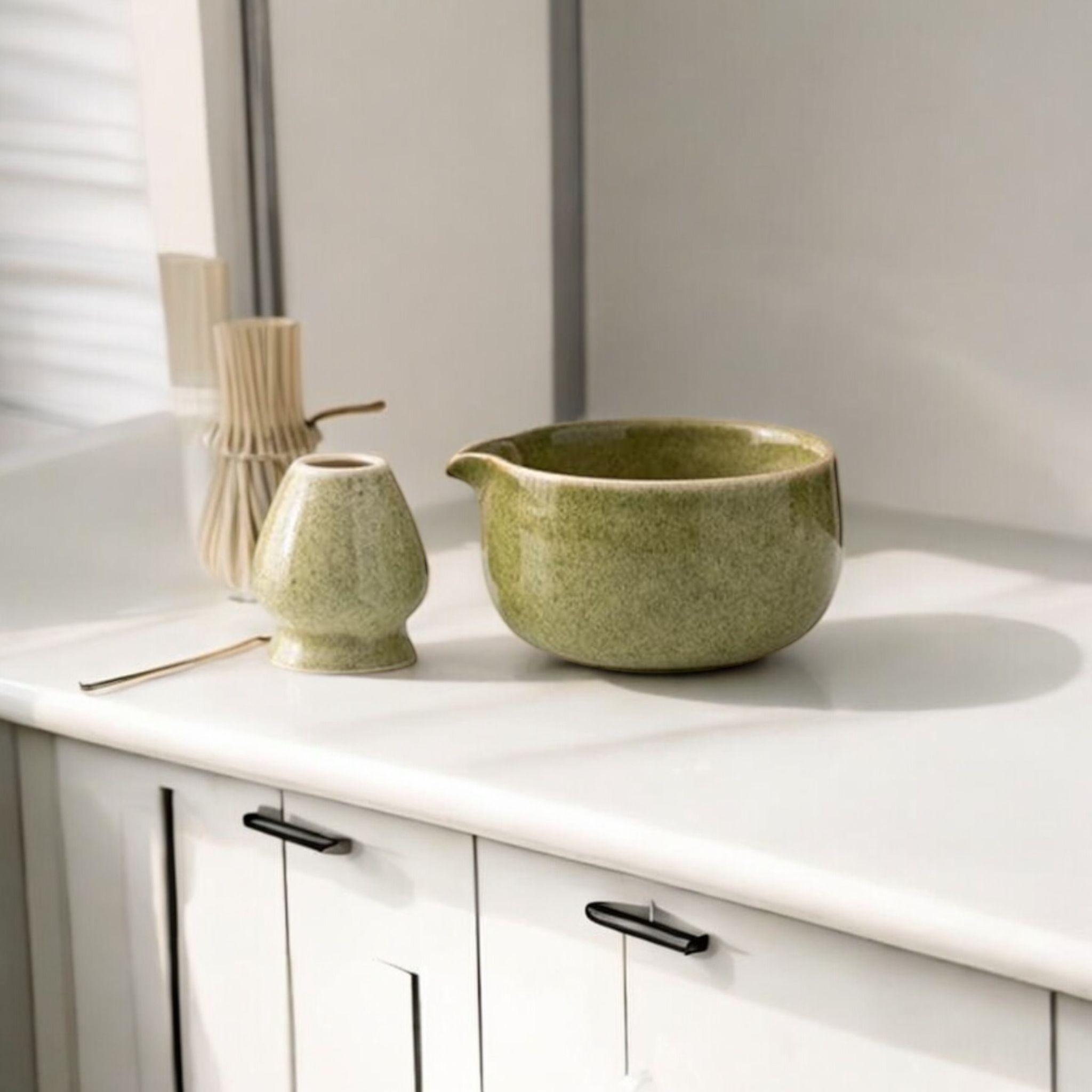 Handmade Matcha Tea Set – Ceramic Matcha Bowl With Spout, Bamboo Whisk ...