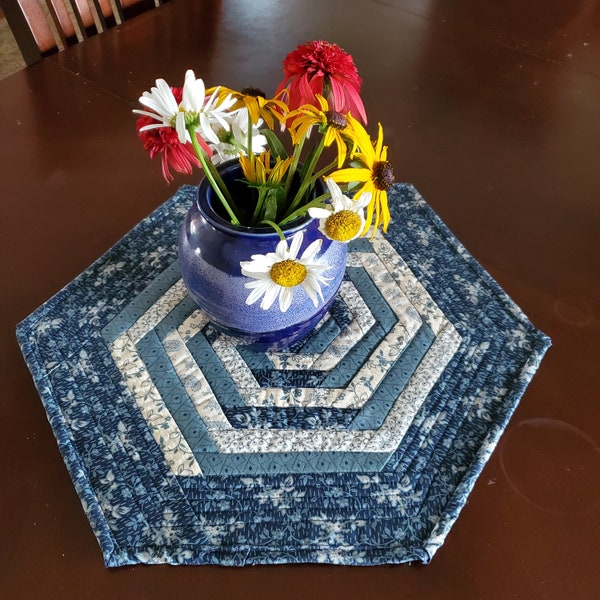 Octagon Table Topper - Etsy