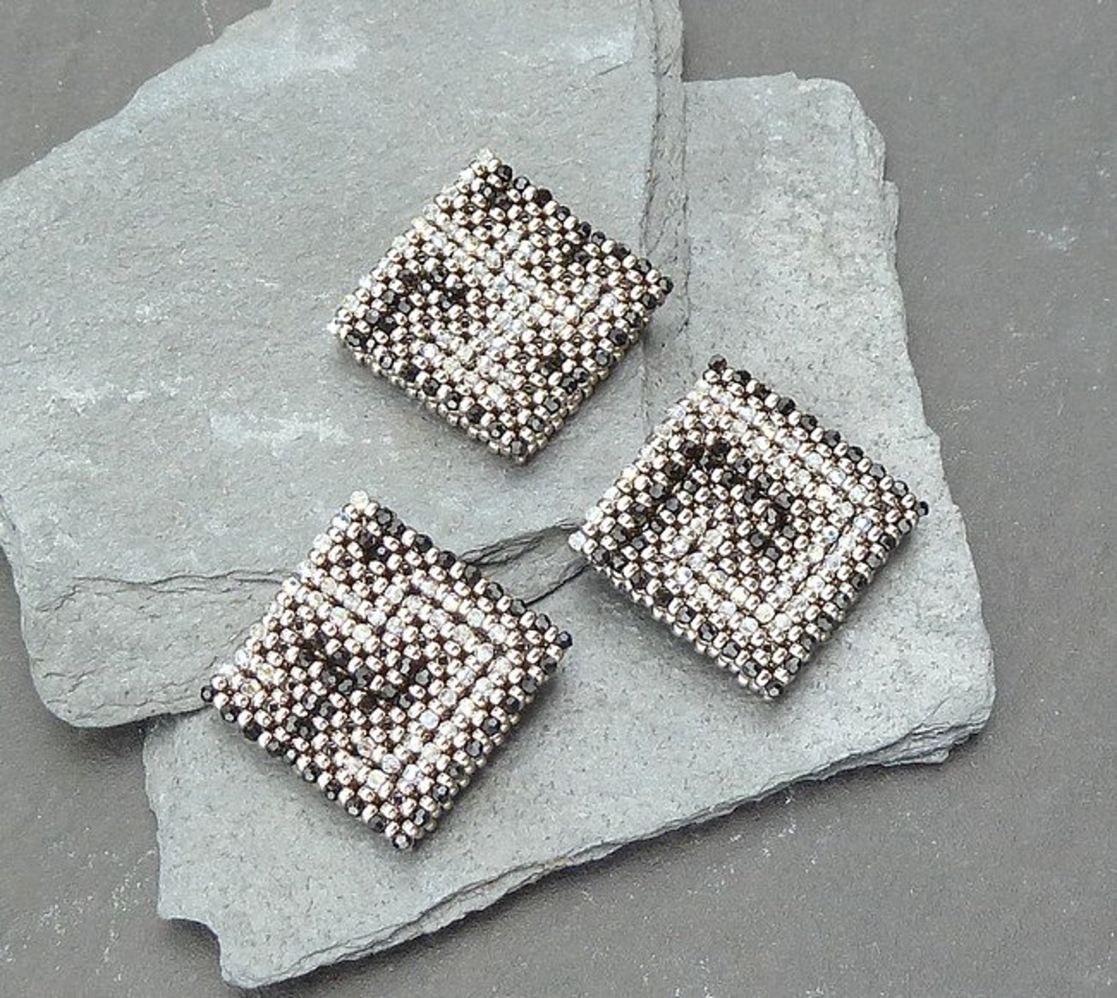 Little Labyrinth Beaded Pendant/ PDF File - Etsy