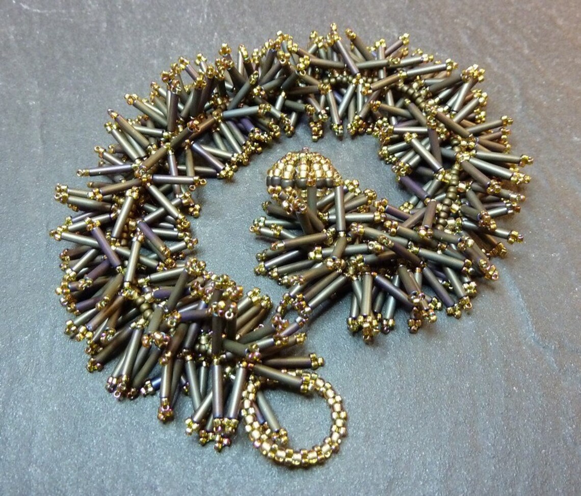 Alien beaded Bracelet/ PDF File - Etsy