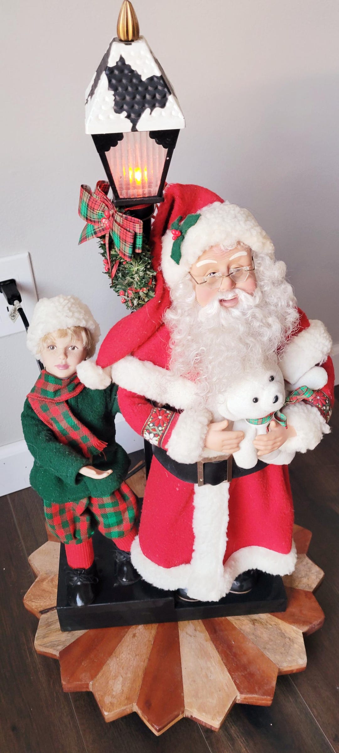 RARE Holiday Creations Animated Santa and Boy With Lightpost Lights ...