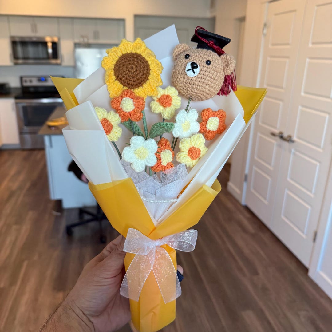 Graduation Bouquet Blue Daisies Crochet, Teacher Bouquet, Graduation ...