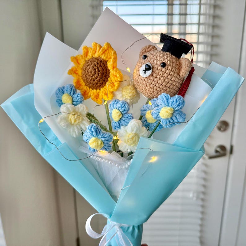 Graduation Bouquet Crochet Flowers Blue Daisies Crochet, Graduation ...