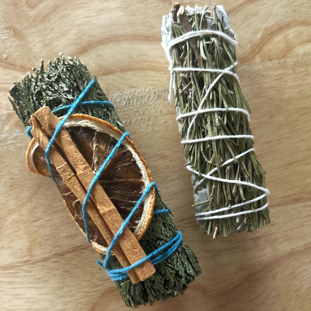 Yule Smudge Bundle—winter Smudging—cedar, Orange, Cinnamon Stick—white ...