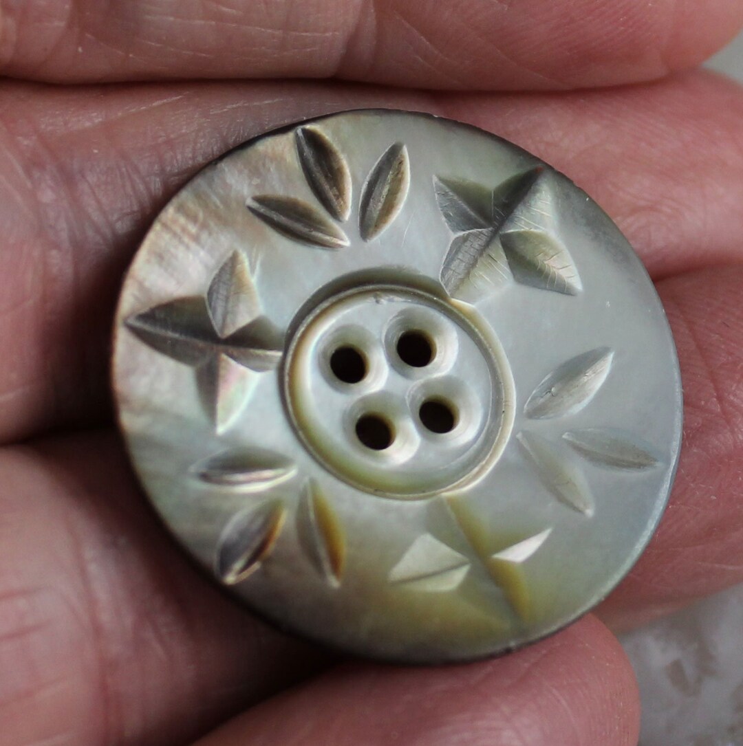 SALE Vintage 27mm Carved Shell Button Single Piece - Etsy