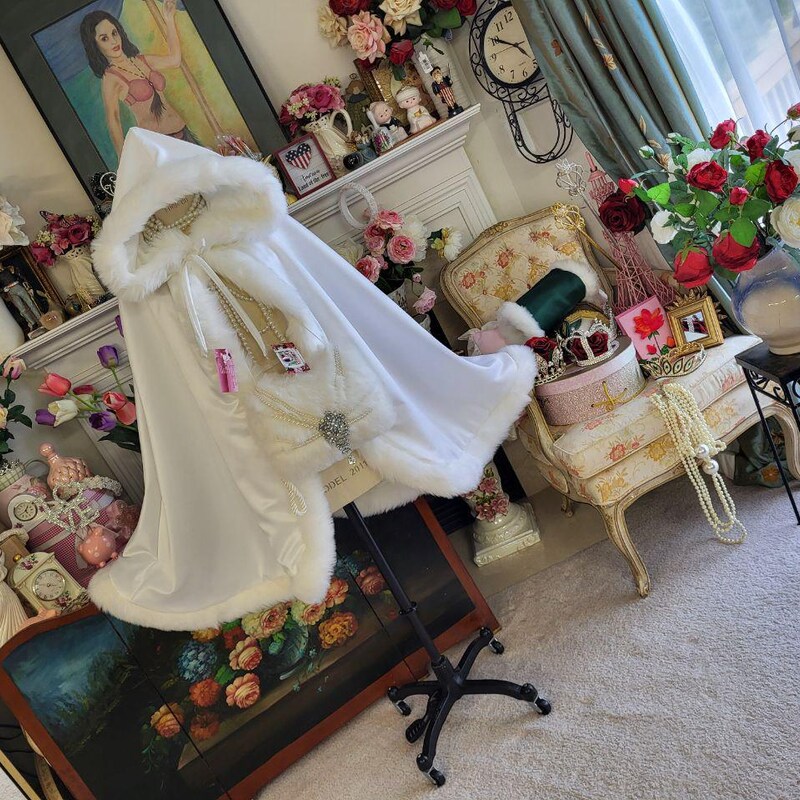 Winter Wedding Cape - Etsy