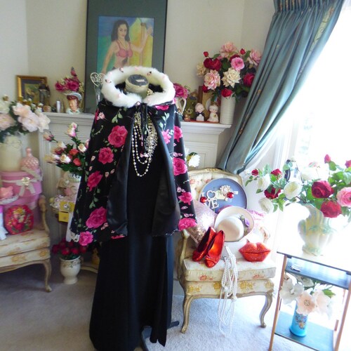 Floral Pink-rose Bridal Cape 30-inch Floral Satin/ Black Satin - Etsy