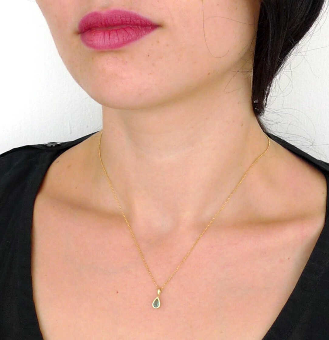 Green Tear. Emerald Drop Shape Classic 18K Gold Tear on 18K - Etsy