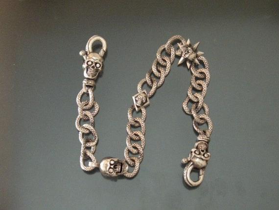 925 Sterling Silver and Skulls With Diamond Eyes Wallet 925 Sterling Silver and Skulls With Diamond Eyes Wallet