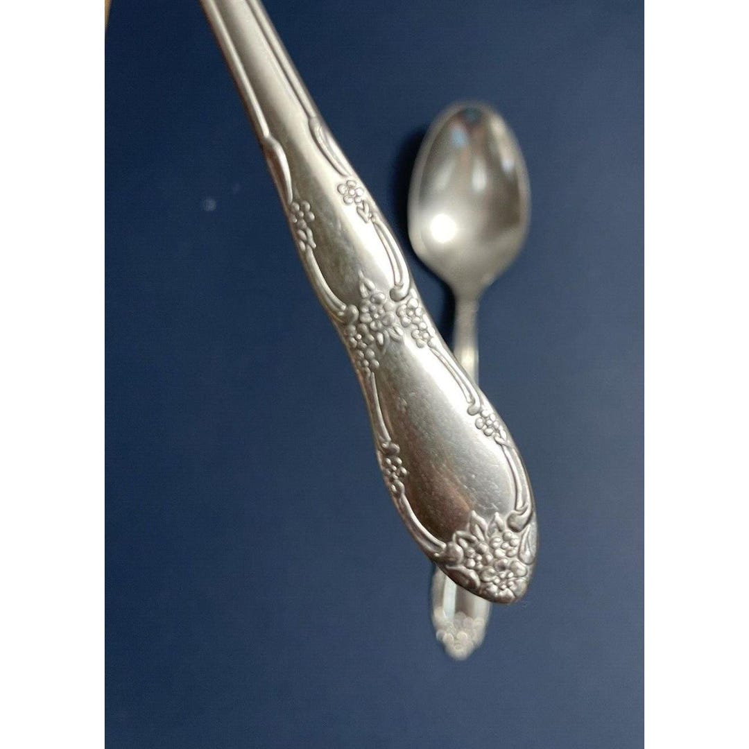 Oneida Wm Rogers Flatware Fenway Pattern 1 Soup Spoon 1 Teaspoon Made ...