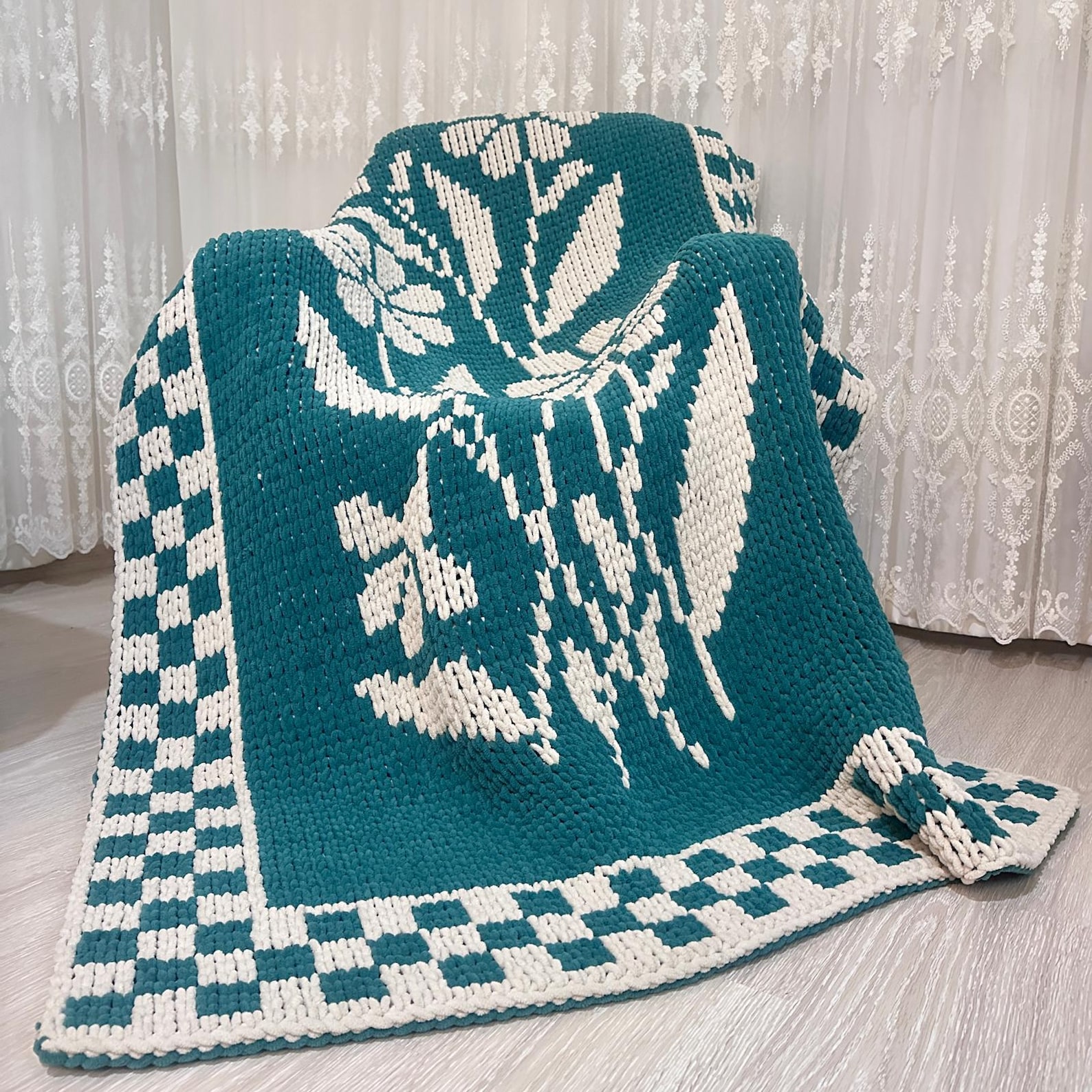 Bloomly Blanket Pattern | Alize Puffy Yarn Flower Throw | Chunky Loop ...