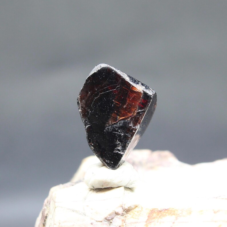 16.07ct Red Jacinth Zircon Crystal, Ratanakiri Cambodia Gemstone - Etsy UK
