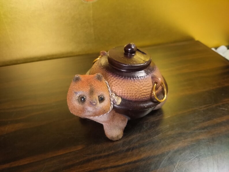 Vintage Bunbuku Chagama Tanuki Coin Bank | Flocked Ceramic Raccoon Dog ...