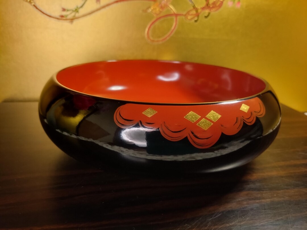 Vintage Japanese Lacquerware Bowl – Red, Black & Gold Leaf, Hiraizumi ...