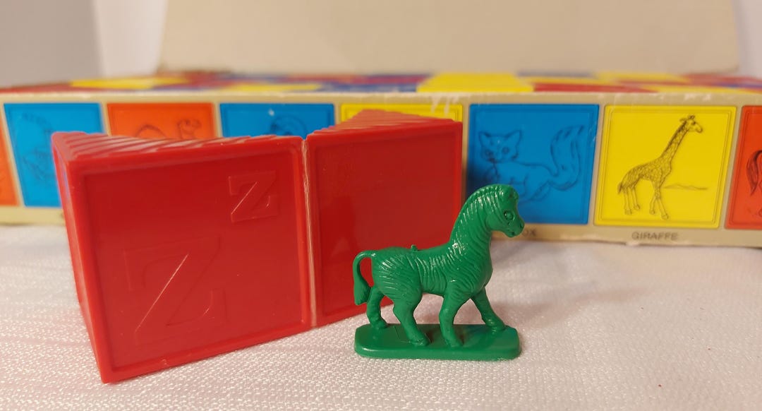 Vintage 1971 Tupperware Toy Busy Blocks Blue Red Yellow Building Blocks ...