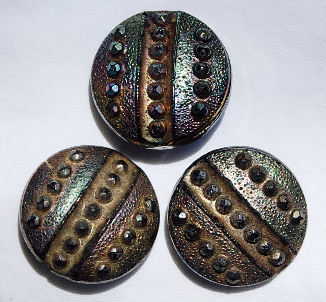 Steampunk / Industrial Chic Metal Buttons - Vintage Buttons - Gladiator ...