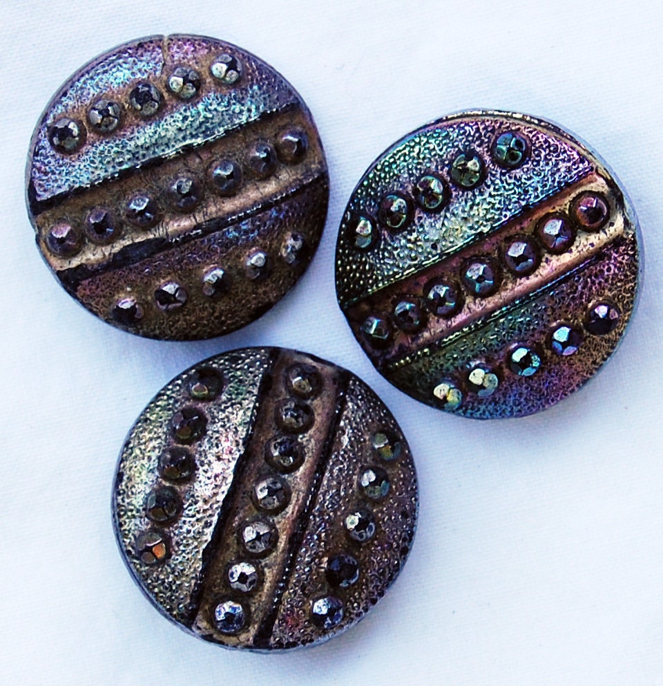 Steampunk / Industrial Chic Metal Buttons - Vintage Buttons - Gladiator ...