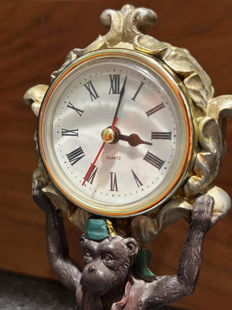 Vintage Quartz Resin Bellhop Monkey Holding Clock | 7.5” Monkey ...