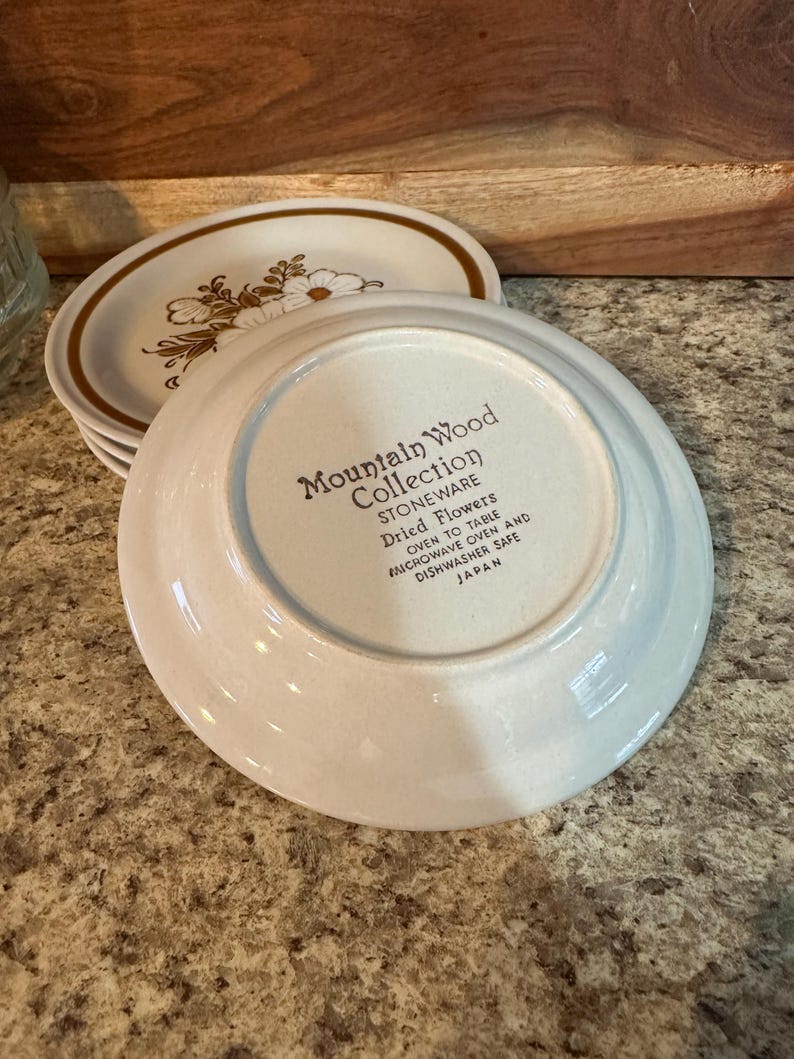 Mountain Wood Collection Dried Flowers Plates | Bread and Butter Plates ...