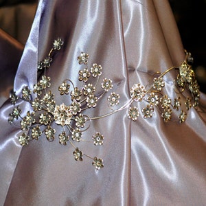 Grinalda - Custom Bridal Headpiece With Flowers and Swarovski Crystals ...