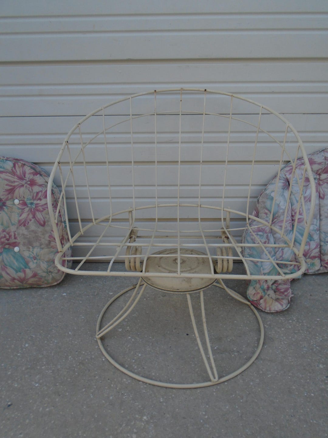 Lounge Barrel Chair Homecrest Swivel Kingston Barrel Lounge Wire Mid ...