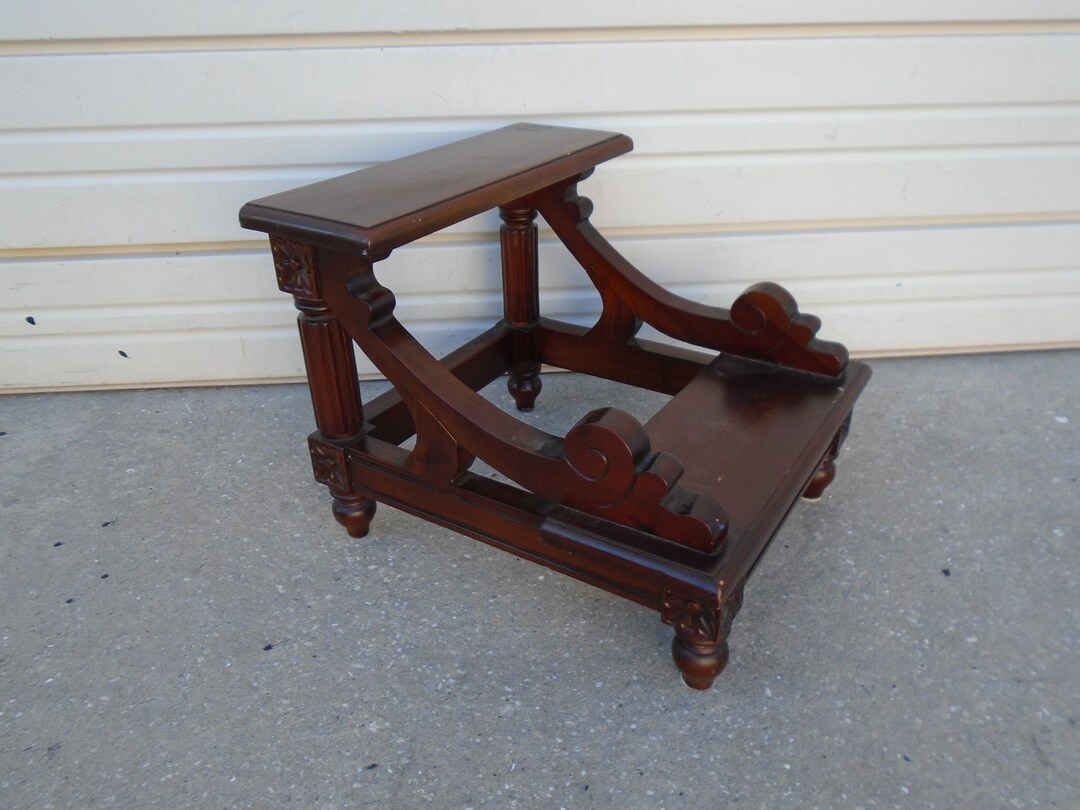 Carved Library Stairs Bed Stepstool 2 Steps Tier Hollywood Regency ...