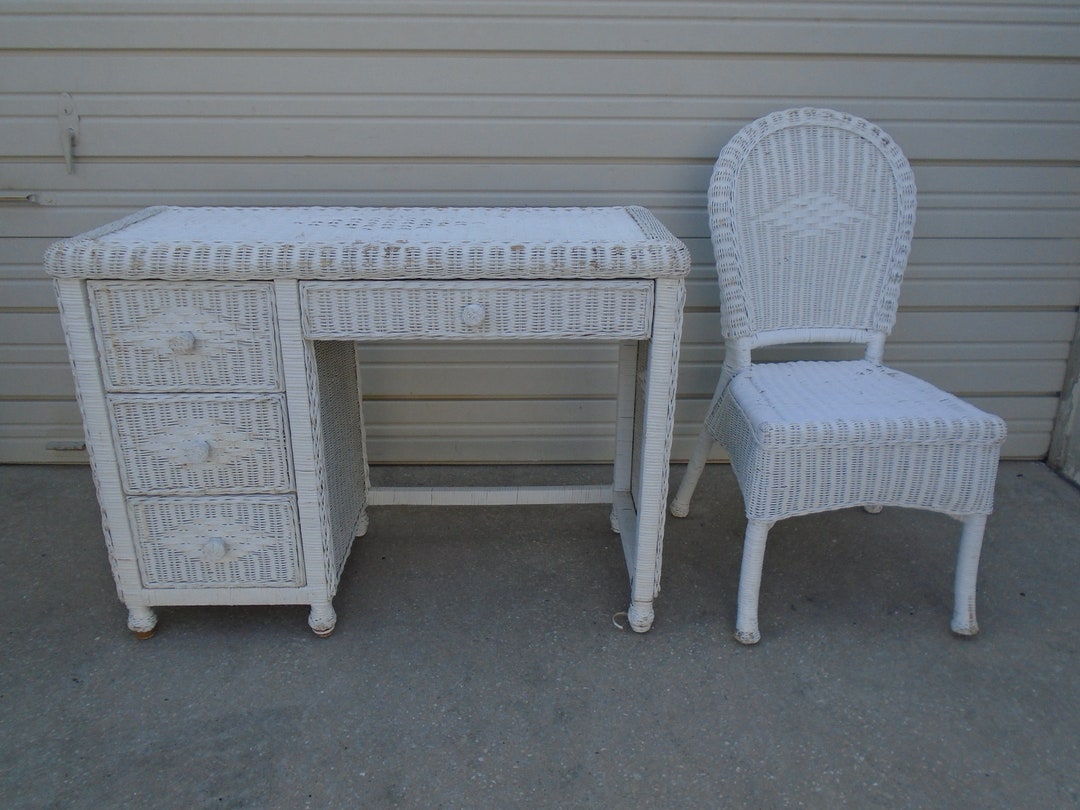 White Wicker Desk Vanity + Chair Shabby Chic Rattan Bamboo Beach ...