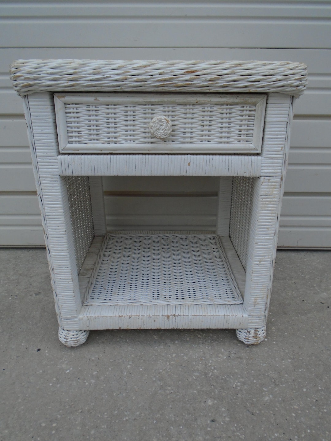 White Wicker Nightstand Cottage Rattan Bed Side Table Commode Tropical ...