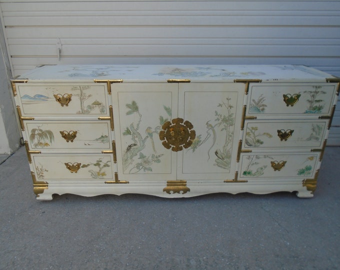 Asian Dresser Chinoiseire Korean Hollywood Regency Shangri La Bureau ...