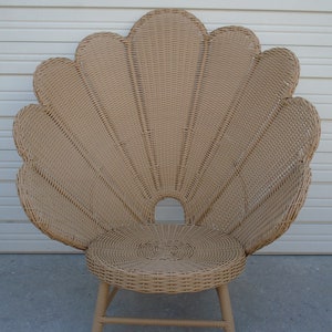 Rattan scallop chair store