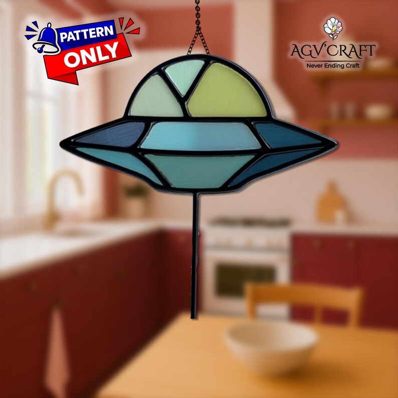 UFO Plant Stakes Stained Glass Pattern, UFO Suncatcher, Alien Stained ...