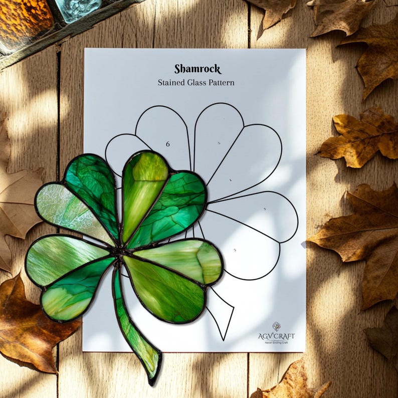Shamrock Stained Glass Pattern, Shamrock Suncatcher, Green Shamrock ...