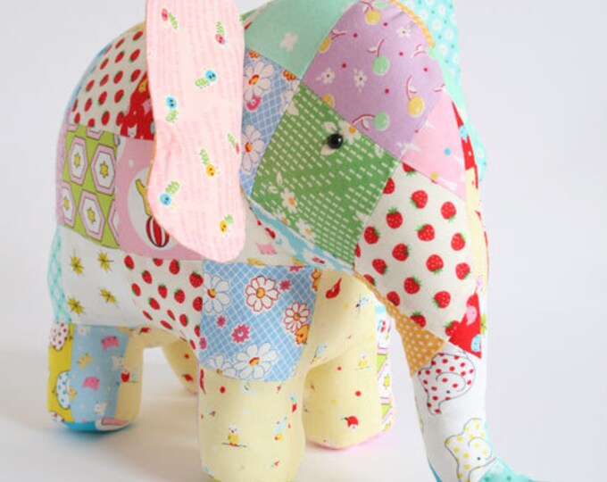 Trunk Show Pattern - Etsy