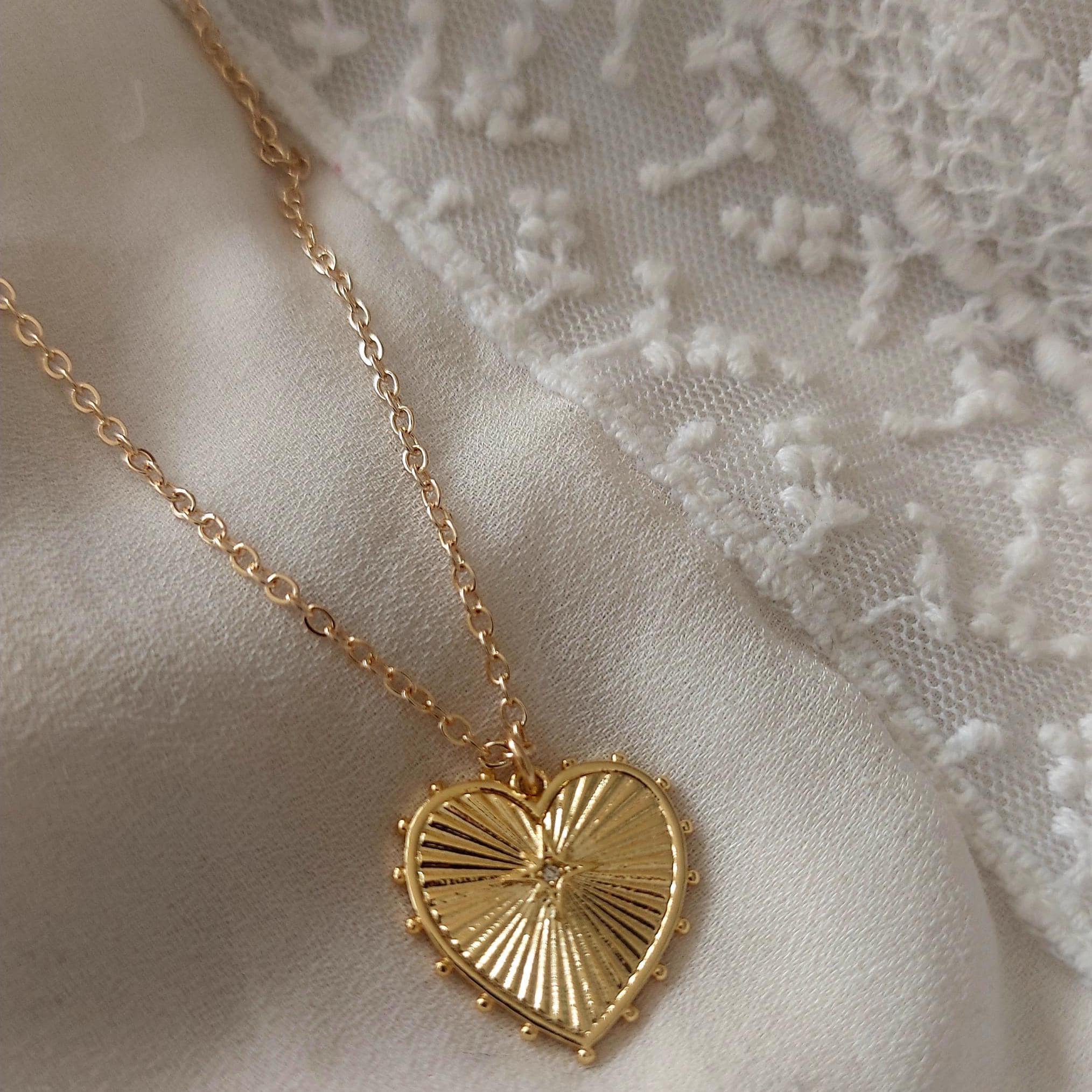 Gold Heart & Red Lobster Charm Necklace, Quirky Gift - Etsy