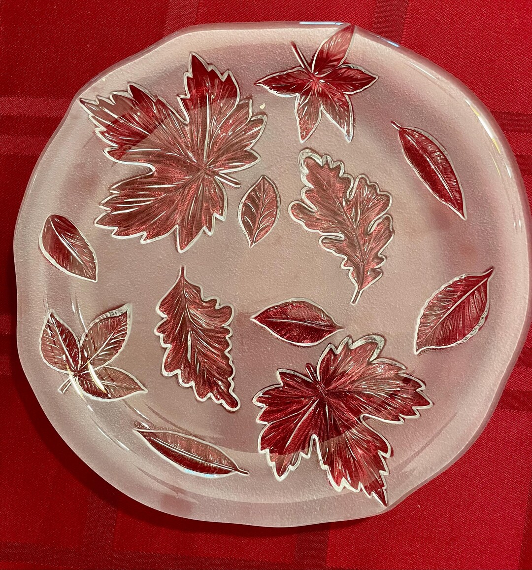 Luncheon Plate 9 Mikasa Satin Leaves, Glass Frosted Embossed Germany ...