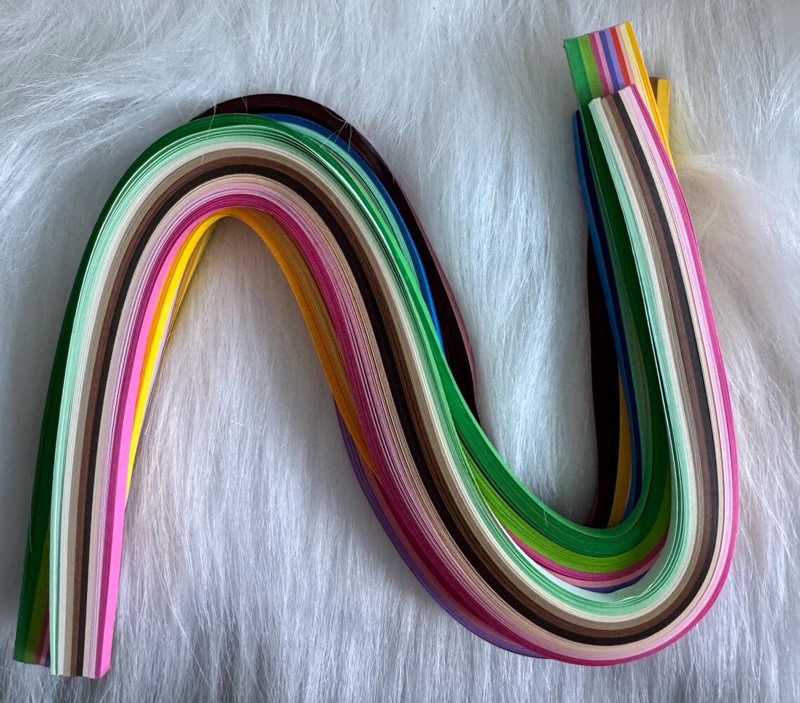 Quilling Paper Pack: 440 Paper Strips, 5mm Width - Many Shades Included ...