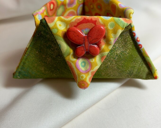 Fly Away, Triangle Bin/mini Thread Catcher, Compact, Handmade, Small ...