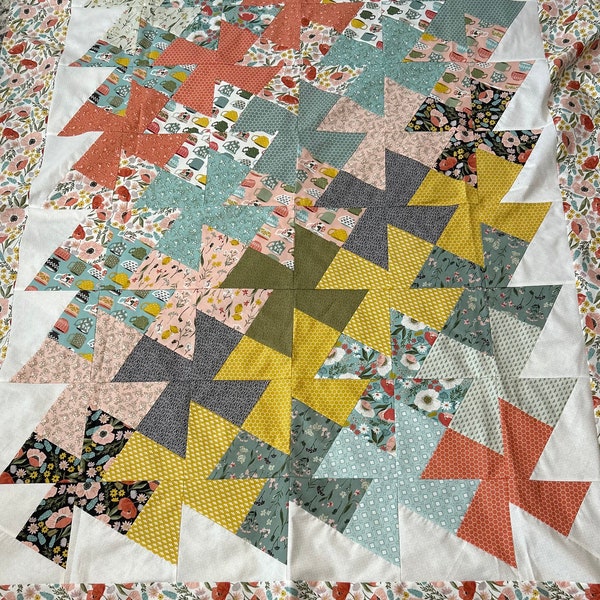 Twister Quilt - Etsy