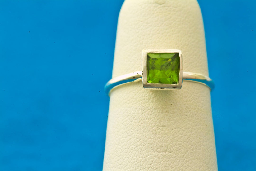 Sterling Silver Peridot Ring, Princess Cut, August Birthstone - Etsy