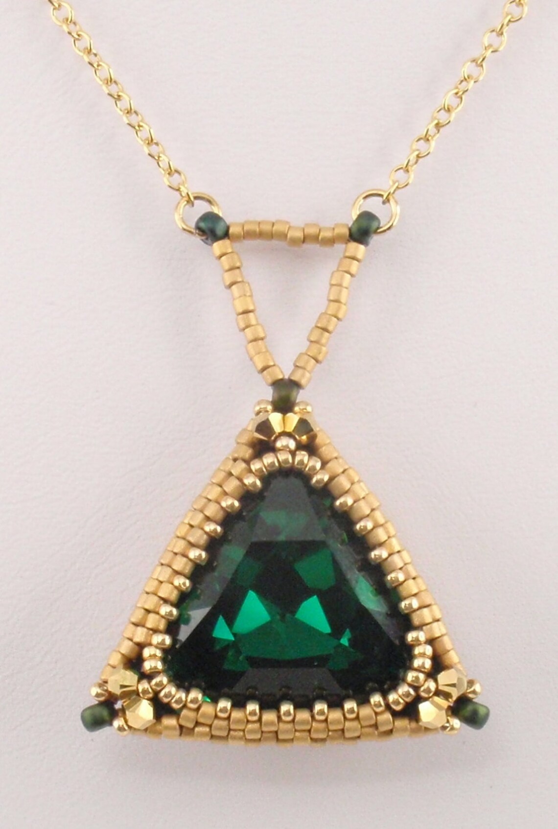 Beading Tutorial for Triangle Trinket Necklace, Jewelry Pattern ...