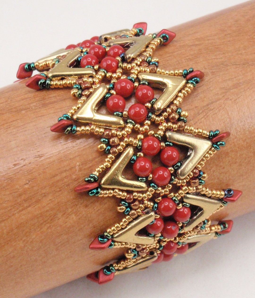Beading Tutorial for Holly Points Bracelet, Jewelry Pattern ...