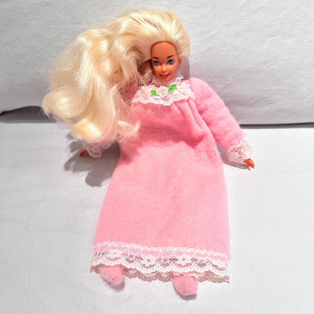 1993 Mattel Bedtime Barbie - Soft Body - Pink Nightgown - Etsy