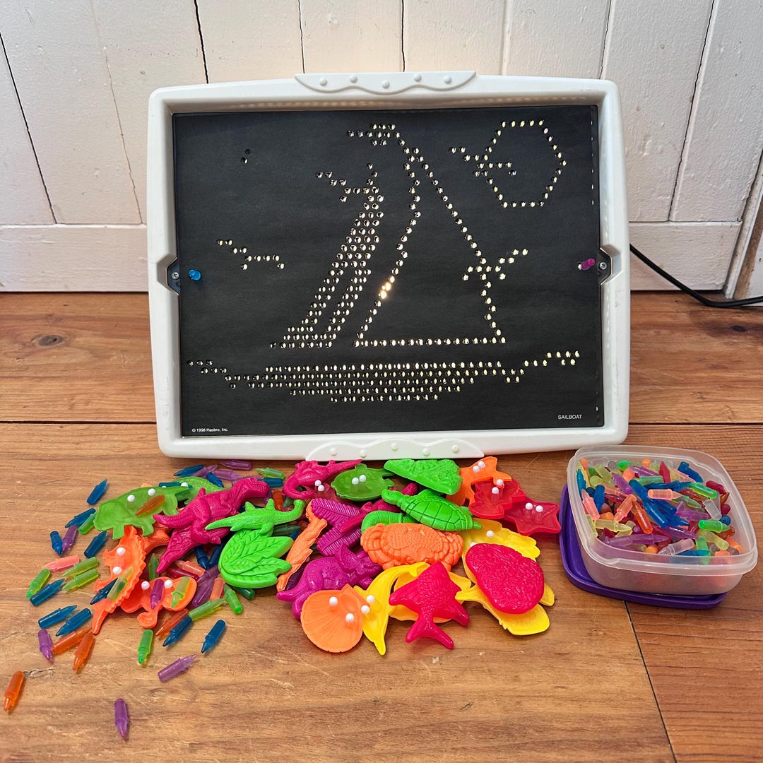 Vintage Lite-brite Hasbro 1989, Working, With Pegs & Extra 3-D Animals ...