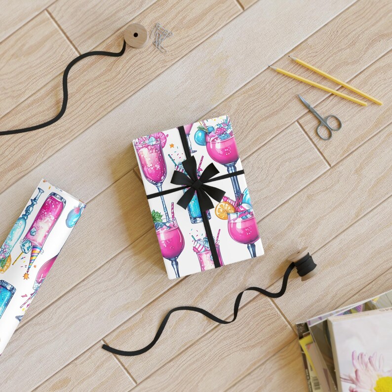 Wrapping Paper Roll, Alcohol Celebration Gift Wrap, Cute Cocktails ...