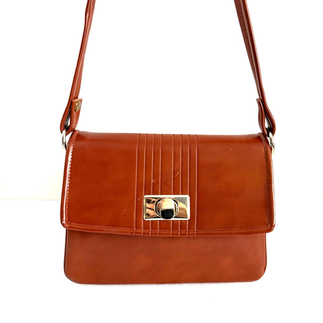 Camel Brown Faux Leather Vintage Purse - Shoulder Bag With Gold Tone ...
