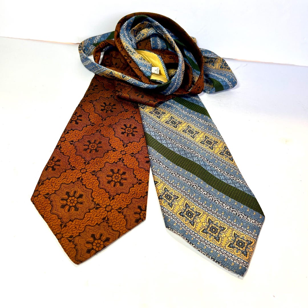 1970s Set of 2 Vintage Neck Ties, Polyester With Retro Colors ...